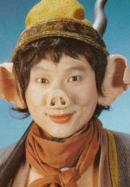 cut pat kai - FACEinHOLE