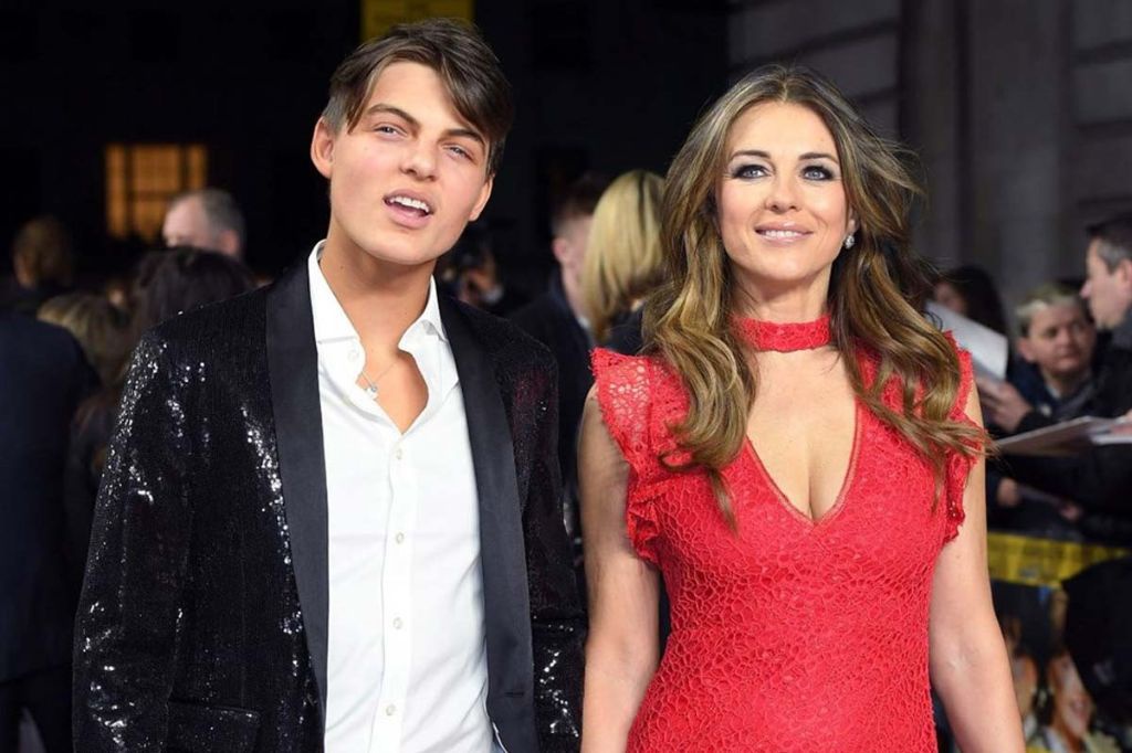 elizabeth hurley model actress 90s estee lauder damian #custom2021 ...