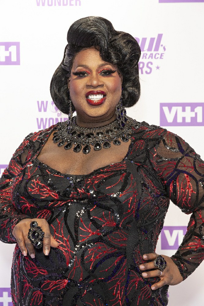 Black Drag Queen - FACEinHOLE